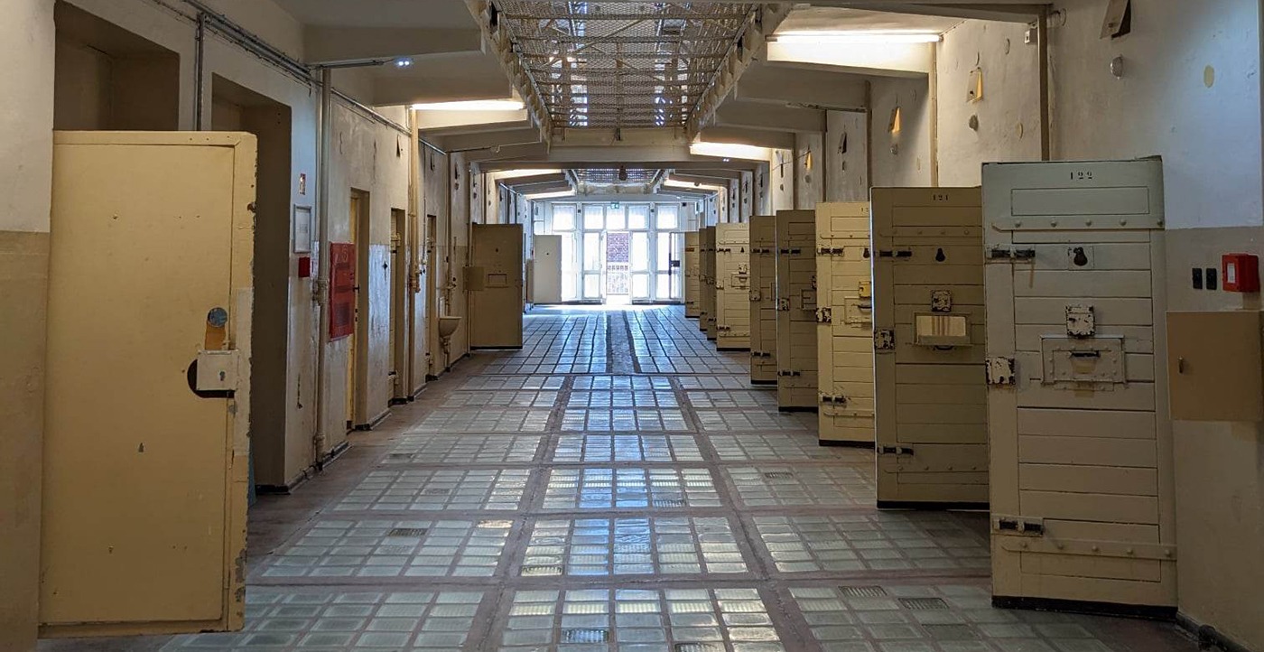 Besuch im Stasi-Gefängnis: Was verbirgt sich hinter der Fassade ...